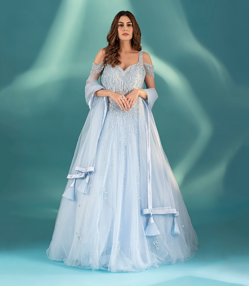 Designer wedding lehengas, indo western gowns, party wear sarees – Roopkala